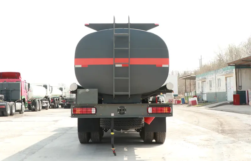 Fuel Tanker Truck Capacity - oil tanker truck for sale - Sinotruk